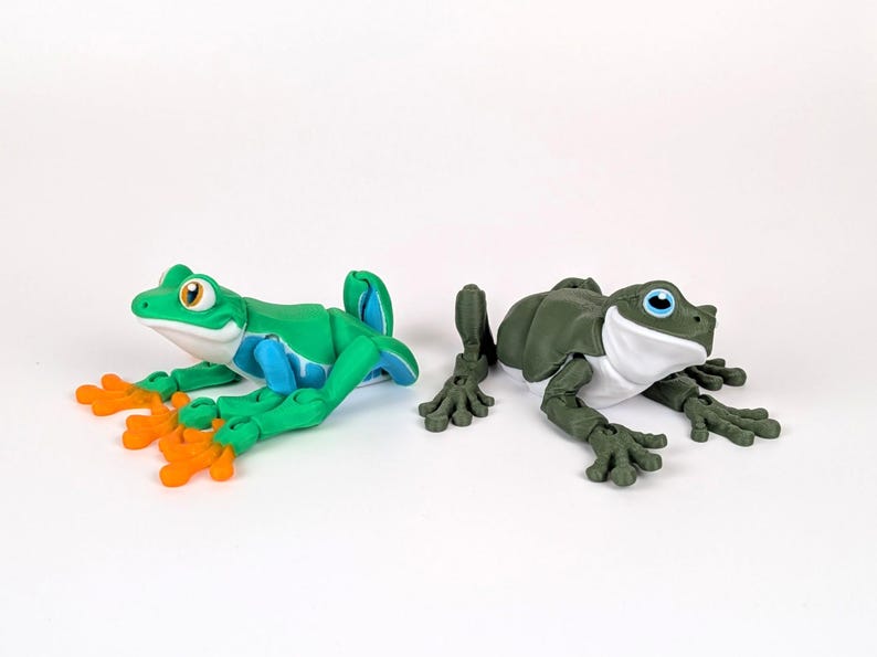 Articulated Tree Frog: 3D Printed Fidget Desk Pet, White's Tree Frog ...