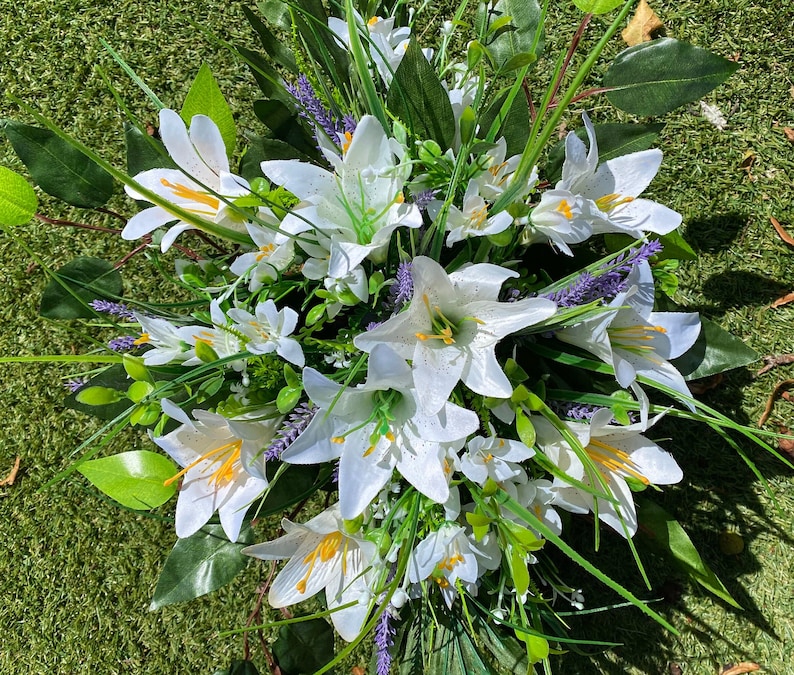 Silk Lily Graveside Flower Arrangement Memorial Flower Tribute With ...