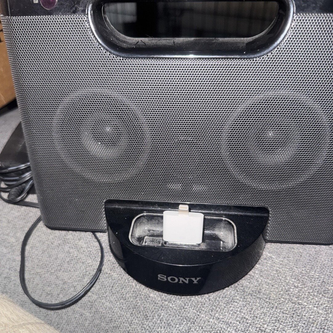 Sony Personal Audio Docking System Model No. Rdp-m5ip for iPhone Ipod ...