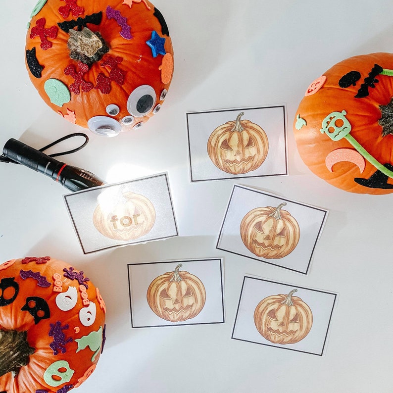 Jack-o-lantern Flashlight Sight Word Flash Cards. Sight Words Cards ...