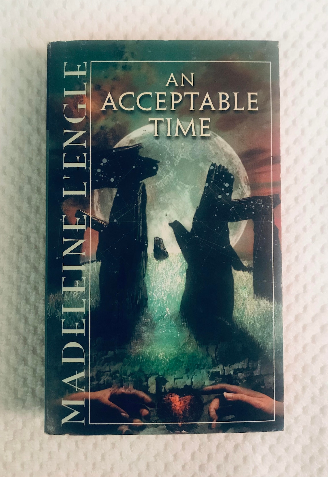 MADELEINE L'ENGLE an Acceptable Time 1990 Laurel Leaf | Etsy