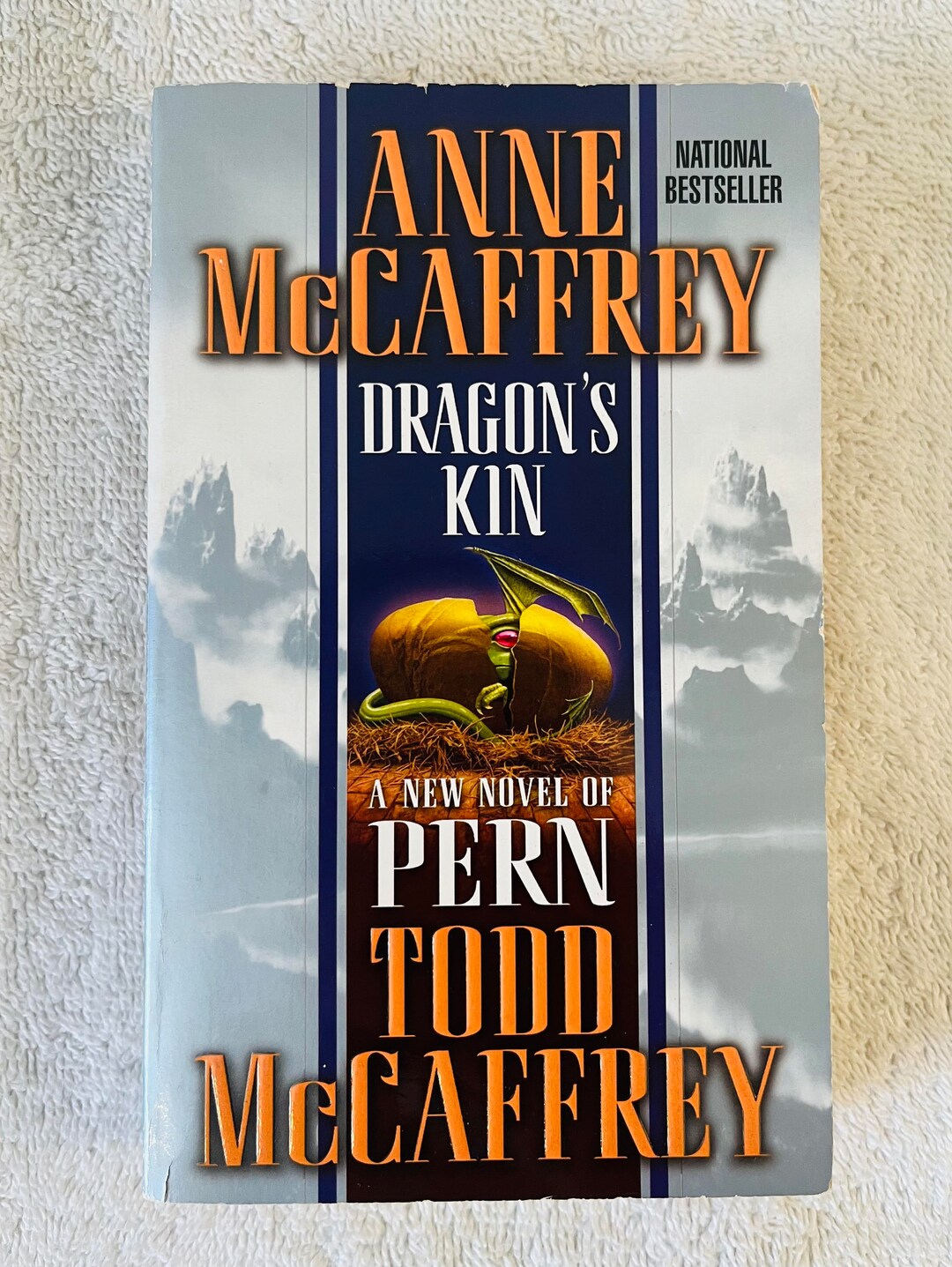 ANNE MCCAFFREY & Todd Mccaffrey - Dragon's Kin - Ballantine Paperback ...