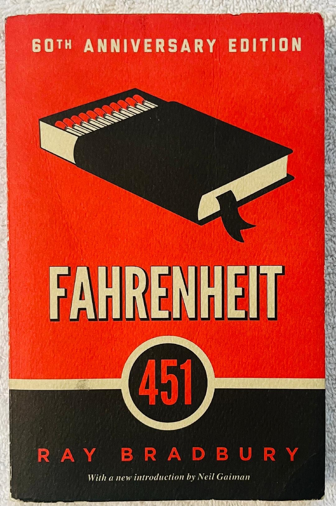 RAY BRADBURY - Fahrenheit 451 - Trade Soft Cover - Introduction by Neil ...
