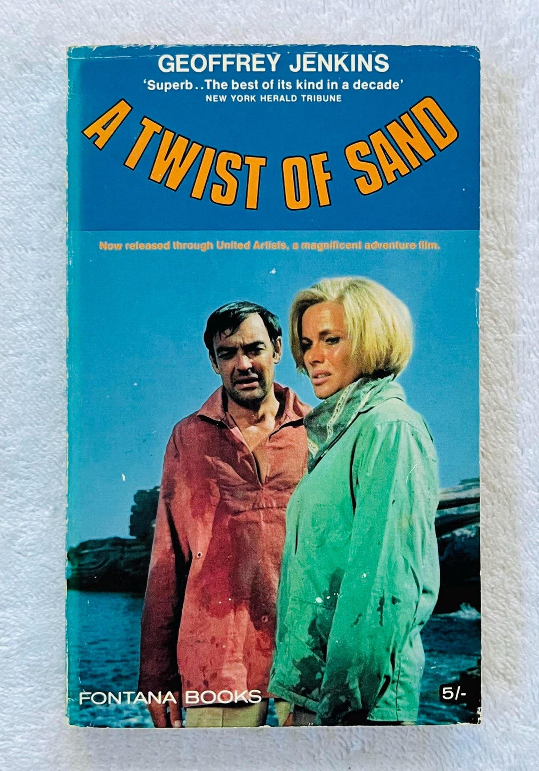 GEOFFREY JENKINS - A Twist of Sand - 1968 Paperback Movie Tie-in ...