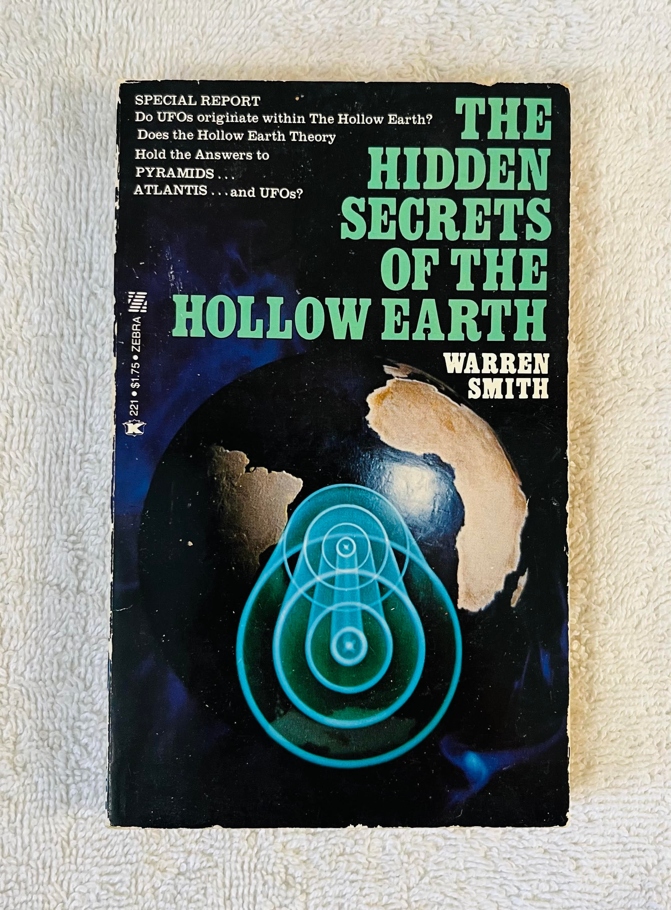 Hollow Earth Book