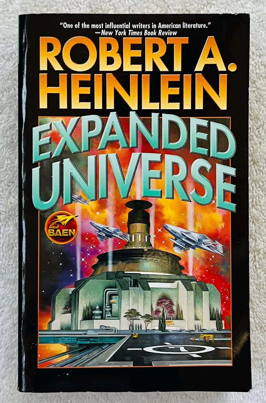 ROBERT A. HEINLEIN - Expanded Universe - Baen Books Science Fiction ...