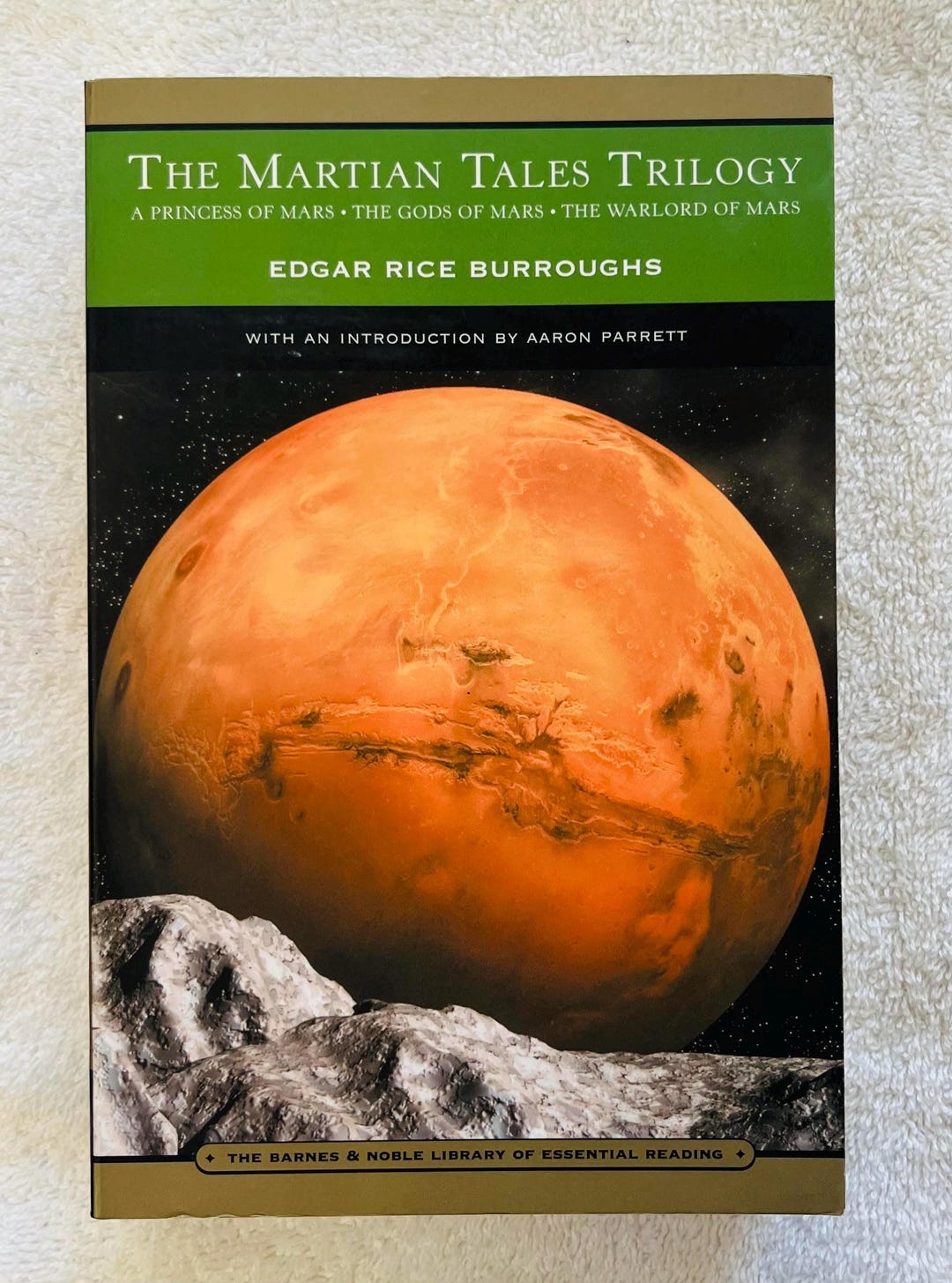 EDGAR RICE BURROUGHS - the Martian Tales Trilogy - 3 in 1 Barnes ...