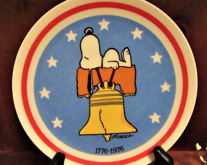 1976 PEANUTS SNOOPY PLATE Schmid Snoopy Plate Charles Schultz Snoopy ...
