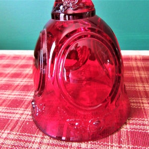 Vintage FENTON RED GLASS Bell Fenton Art Glass Collectible Red Fenton ...