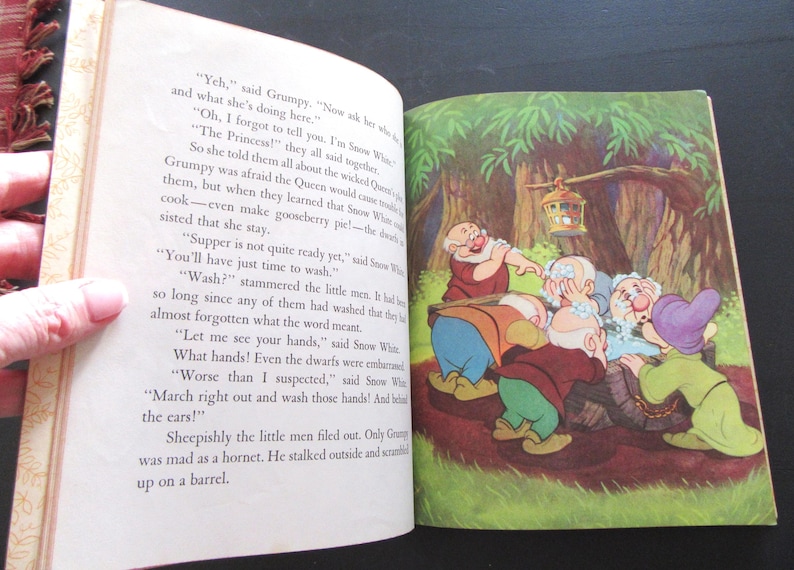 1948 Walt Disney's Snow White and the Seven Dwarfs / Little Golden Book ...