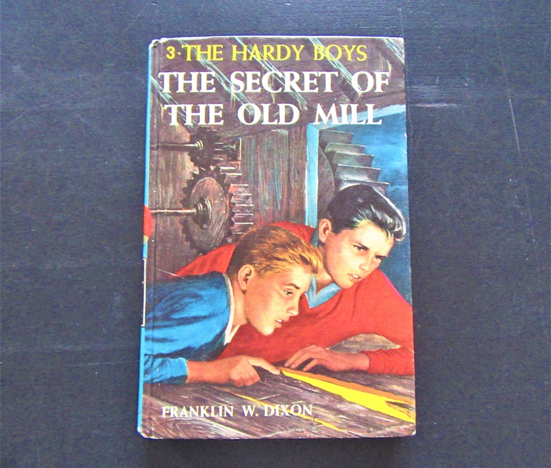 Vintage 1962 Hardy Boys: the Secret of the Old Mill, Hardcover - Etsy