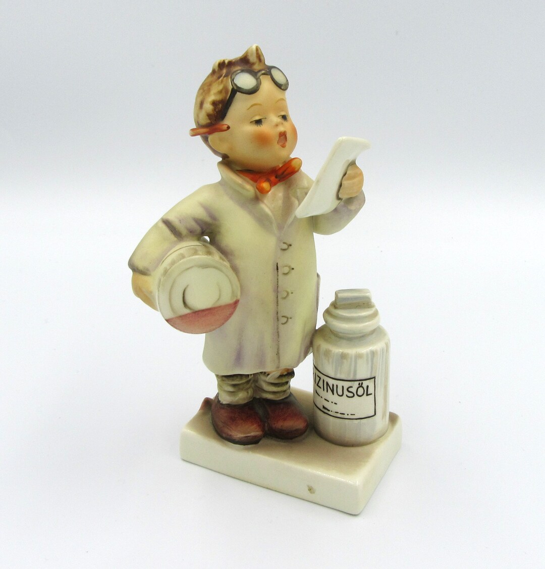 1955 Hummel Figurine: "little Pharmacist" Goebel Hum 322 - Etsy