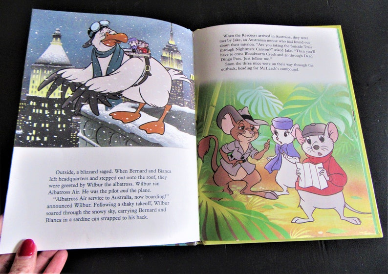 1990 Walt Disney's the Rescuers Big Golden Book - Etsy