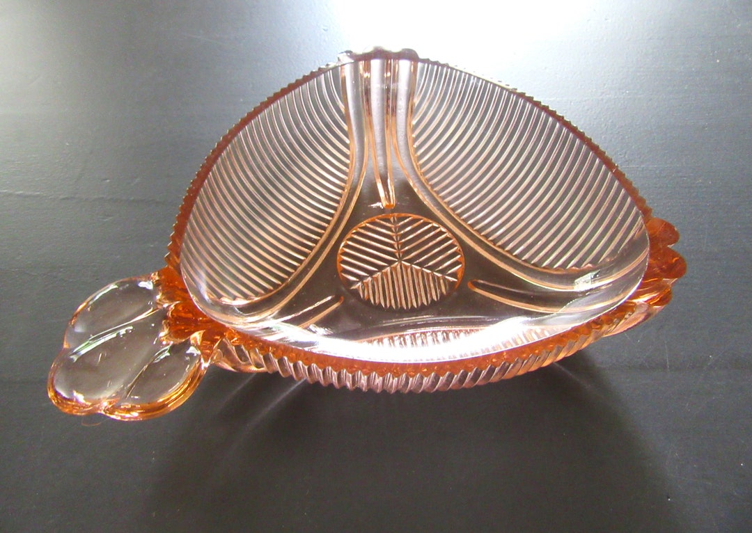 Vintage Pink Depression Glass Ribbed Triangular Serving Bowl / Glass ...