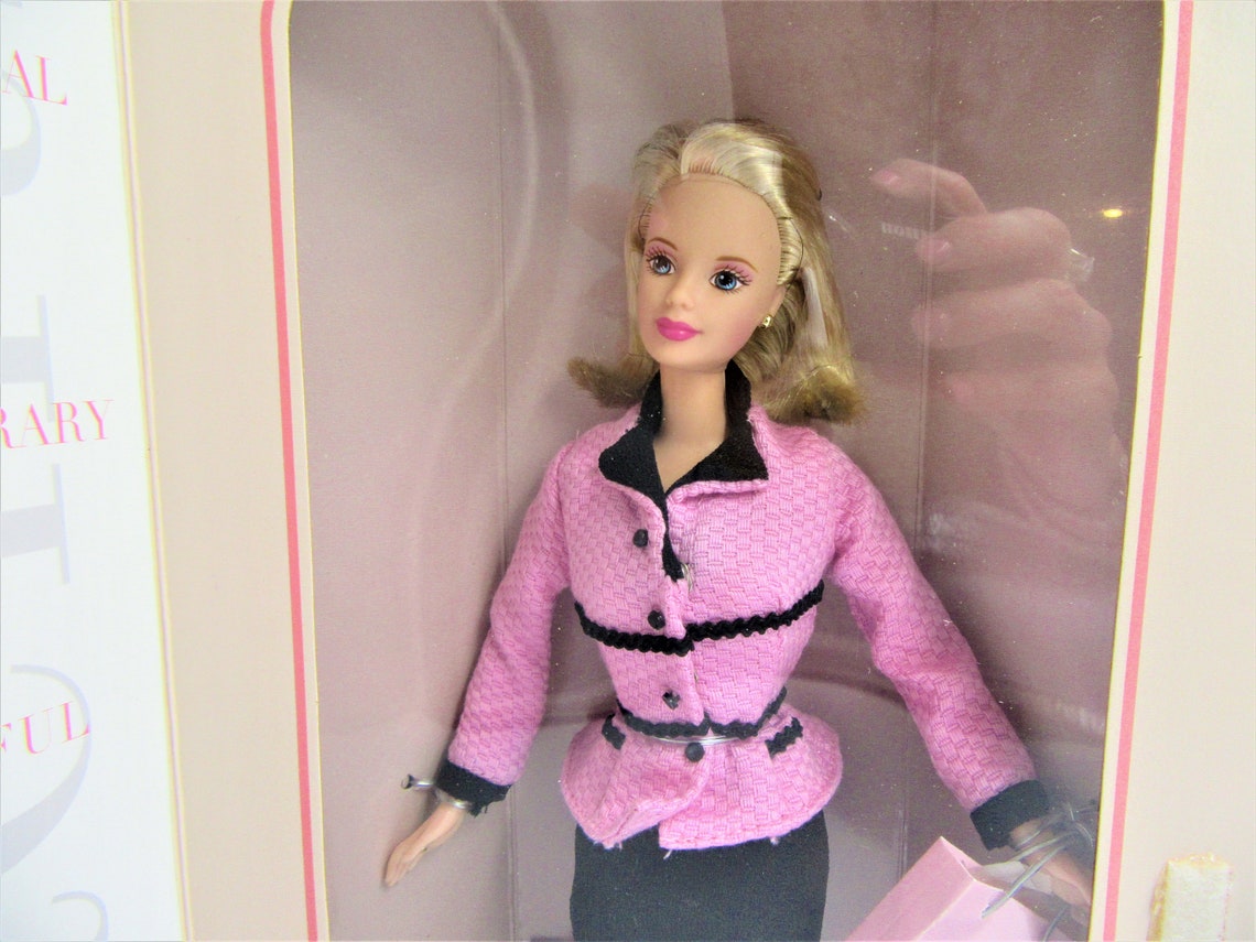 1998 BARBIE Doll AVON Barbie Blonde NRFB in Original Box Mint Condition ...