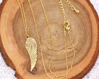 Gold Wing Shape Necklace - Etsy