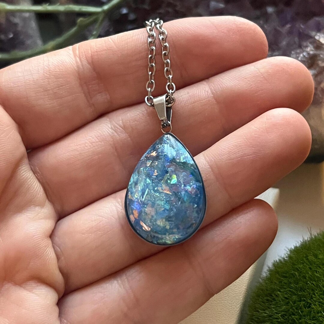 Blue Quartzite - Icy Sparkle Iridescent Light Blue Quartz & Opalite ...