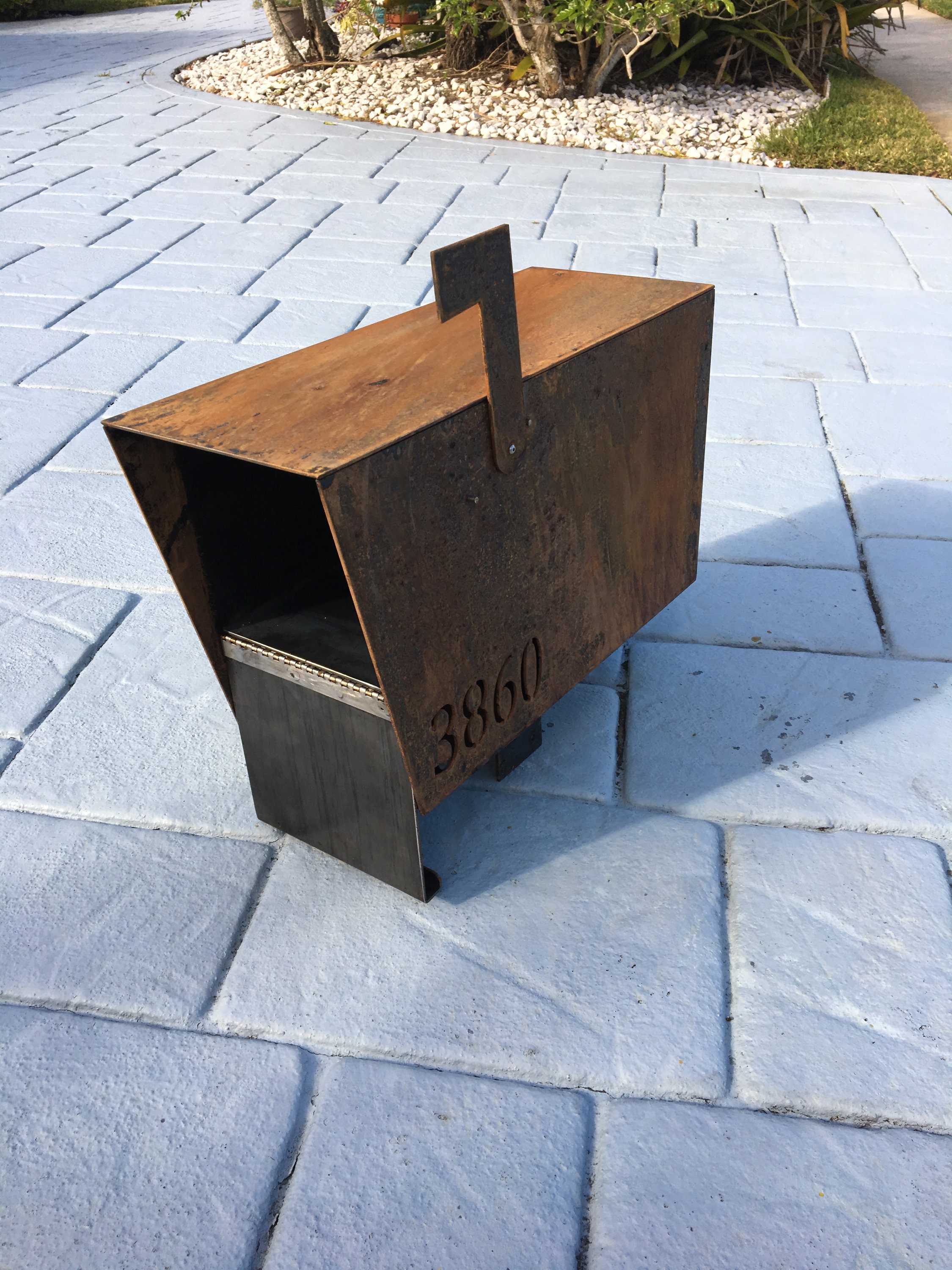 Modern Steel Mailbox | With House Numbers - Etsy