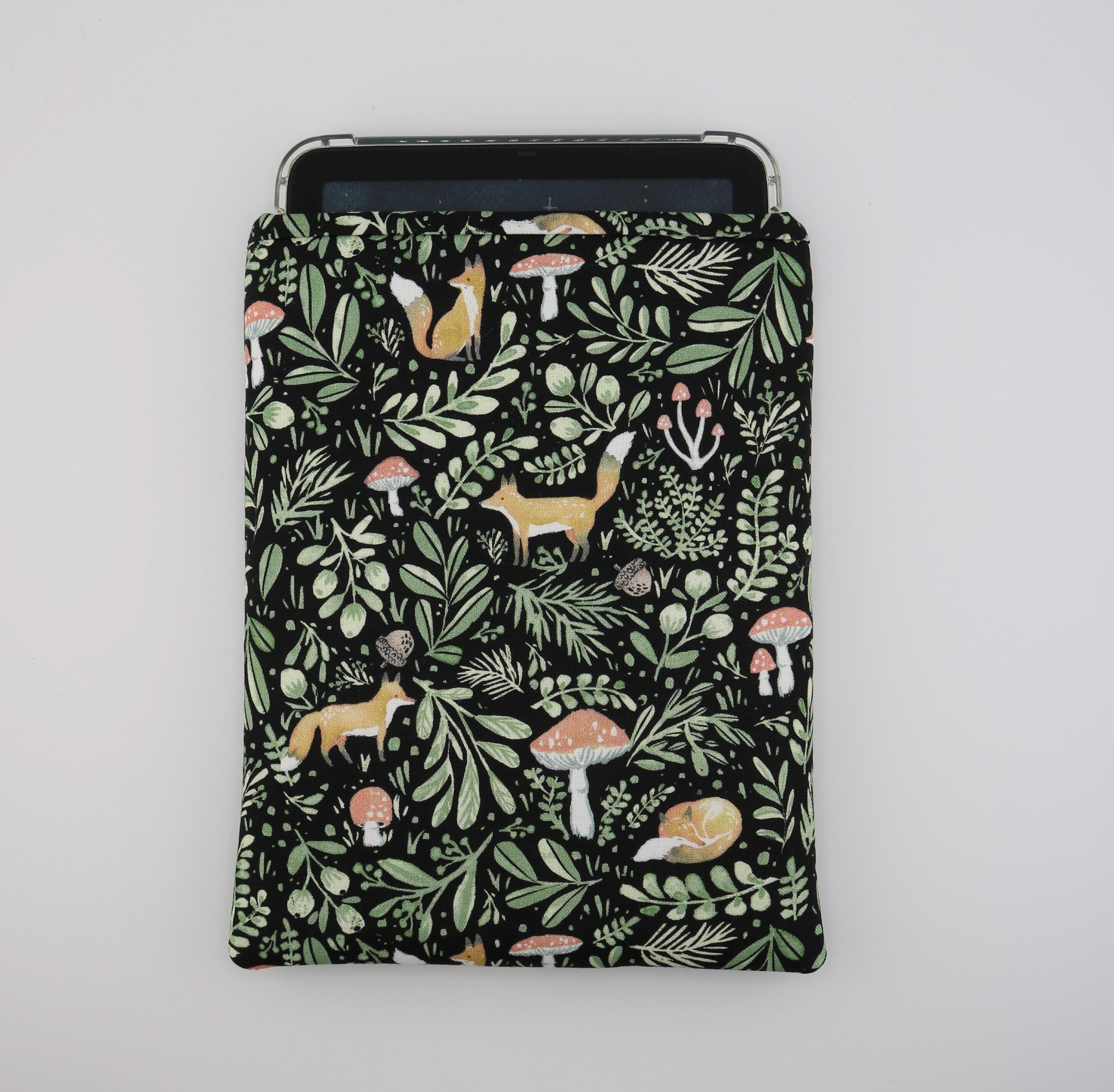 Foxes and Mushrooms Forest Kindle Paperwhite Sleeve | Padded Fall ...