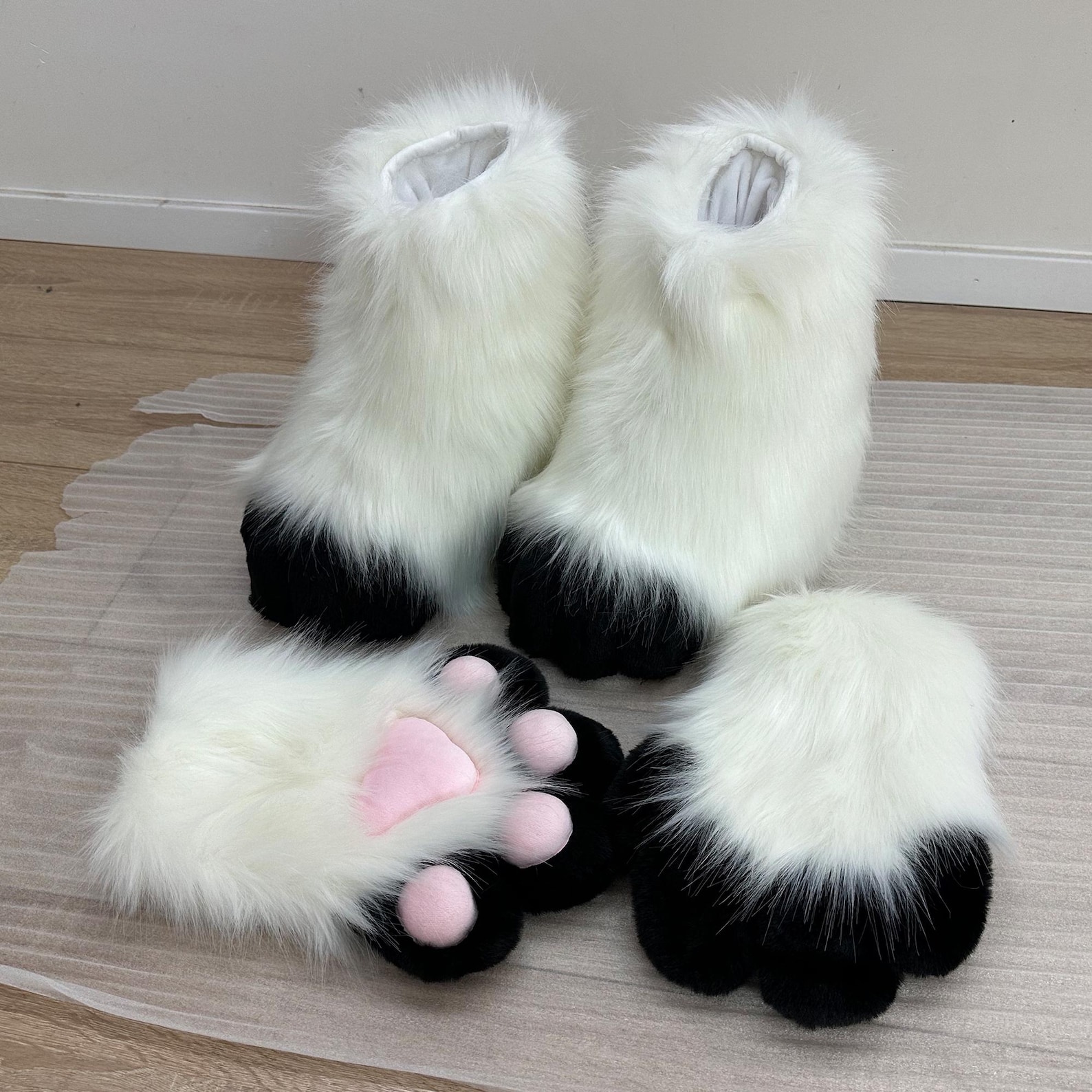 Fursuit Hand and Feet Paws - Furry Gloves With Squeaking - Outdoor ...
