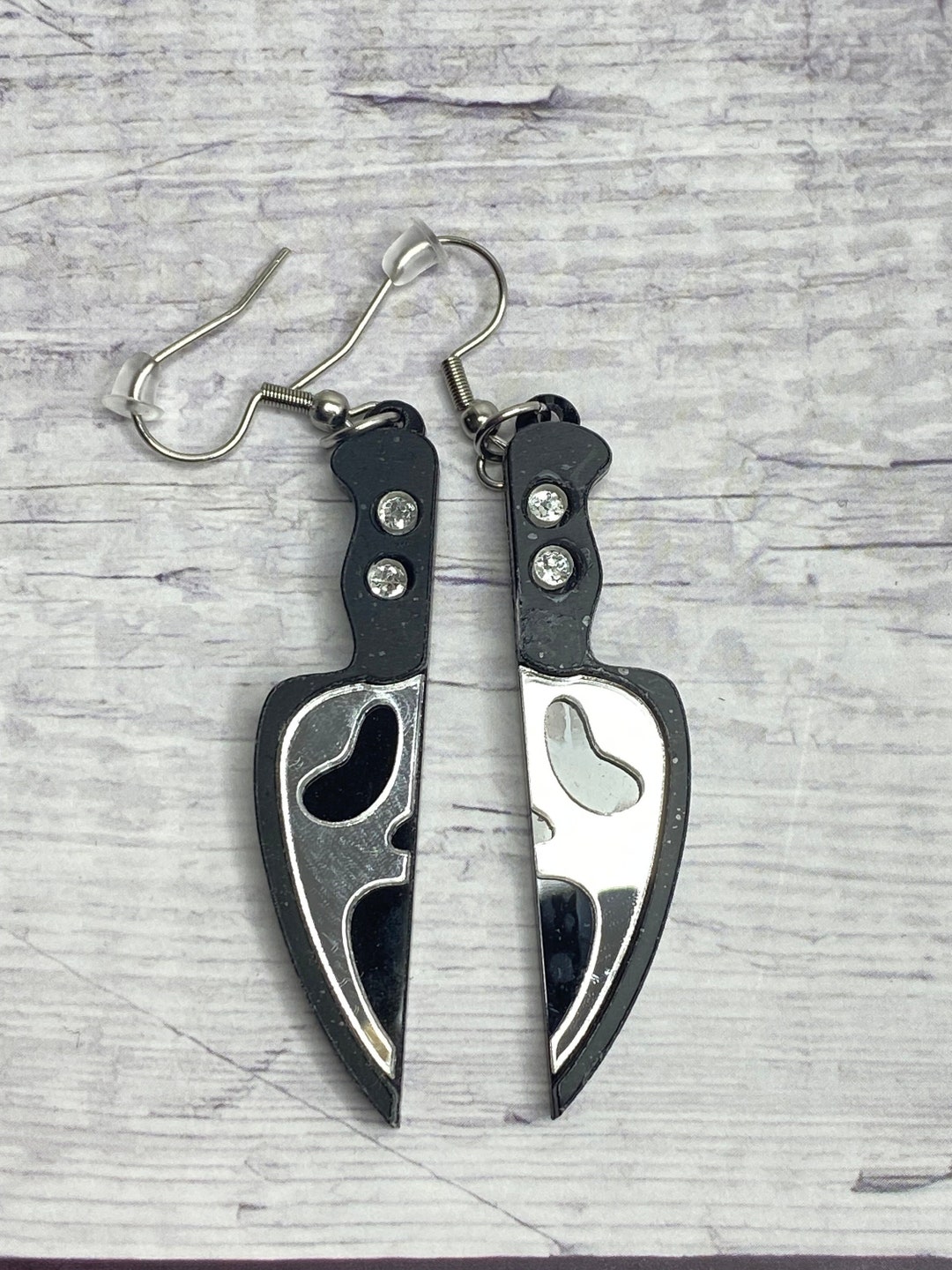 Scream Earrings Are the Perfect Accessories to Add to Your Collection ...