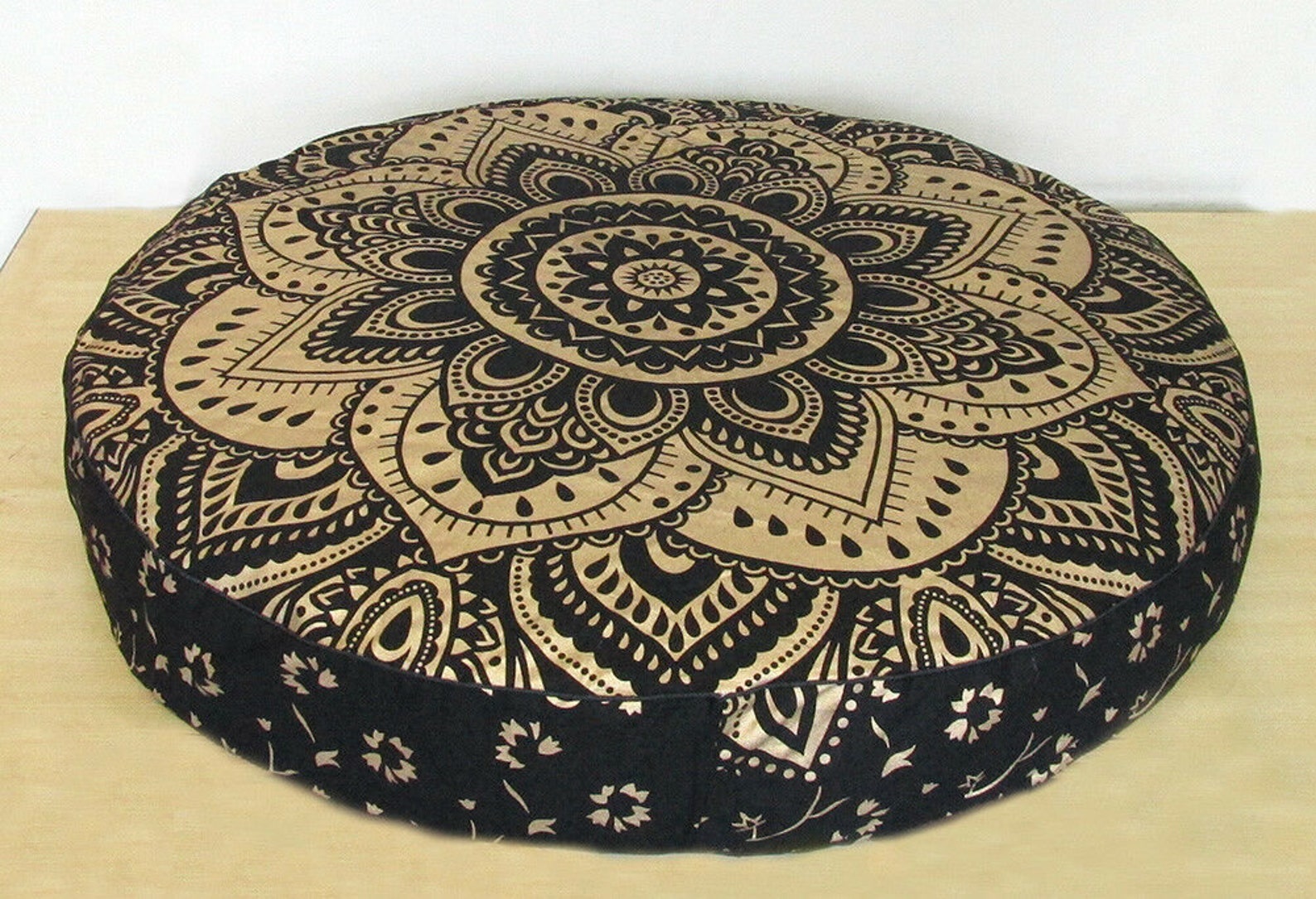 New 35 Large Round Cushion Cover Decorative Pillows Covers Multi Color ...