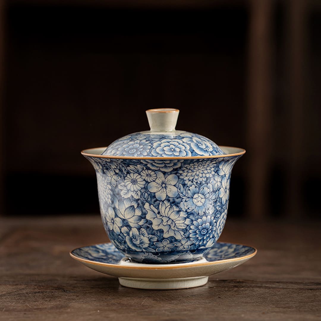 Porcelain Gaiwan Tea Set , Blue and White China Teacup & Saucer ...