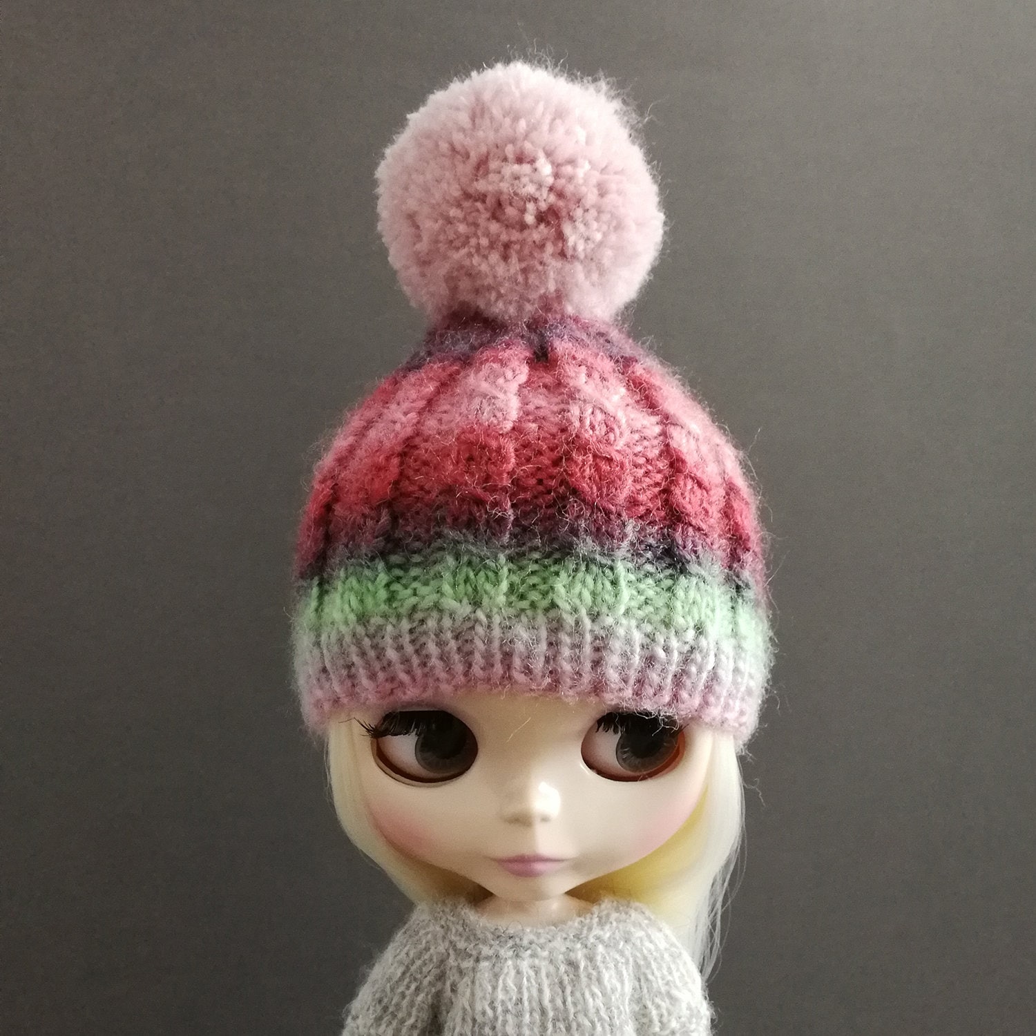 PDF knit doll hat pattern hat with pompom for Blythe doll | Etsy