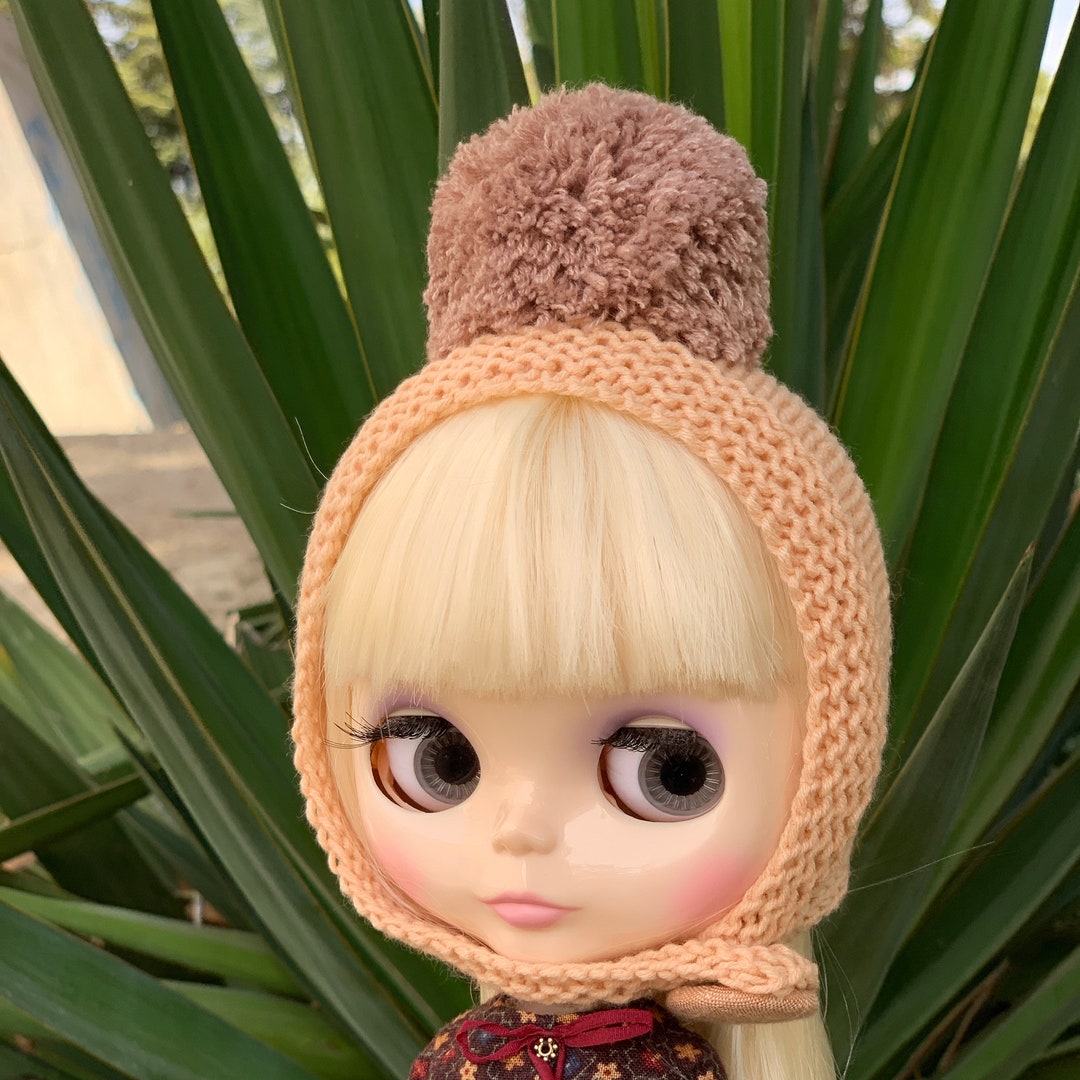 Pom Pom Blythe Doll Hat | Knitted Helmet for Blythe Dolls | Handmade ...