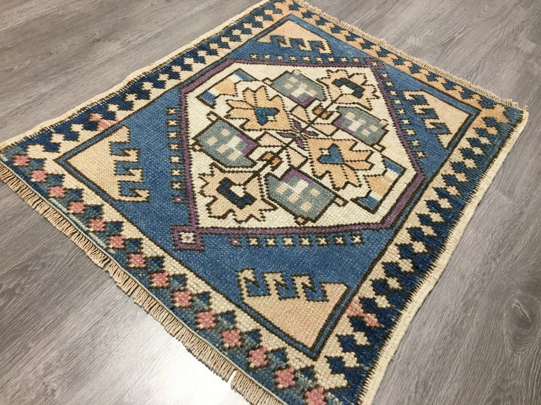 Small Square Anatolian Wool Rug (2'1'' X 2'6") - Etsy