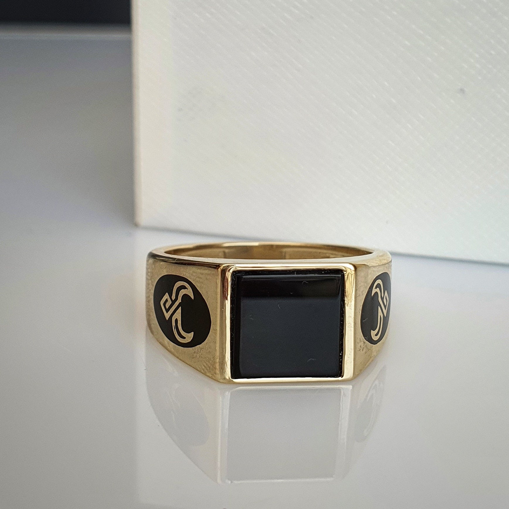 Signet Ring Solid Gold Bull, Taurus Zodiac Personalized Ring, Onex ...