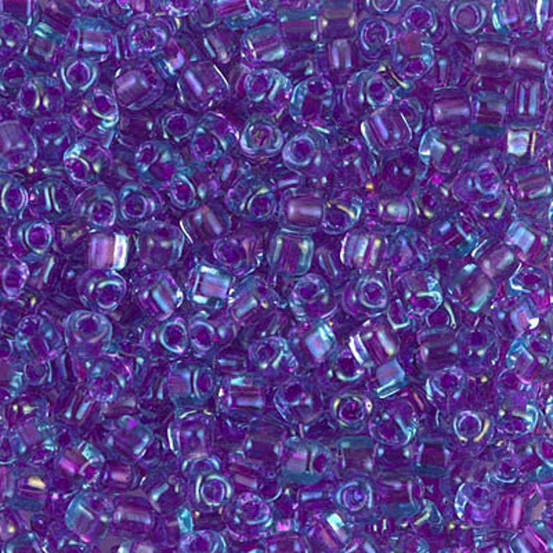 Triangle Bead TR8-1141 Miyuki Triangle Beads Size 8/0 Fuchsia Lined ...