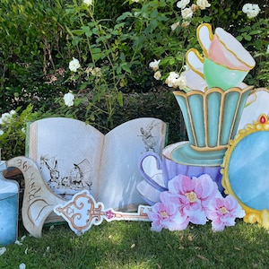 Tea Party - Classic Alice in Wonderland - Looking Glass Mirror ...