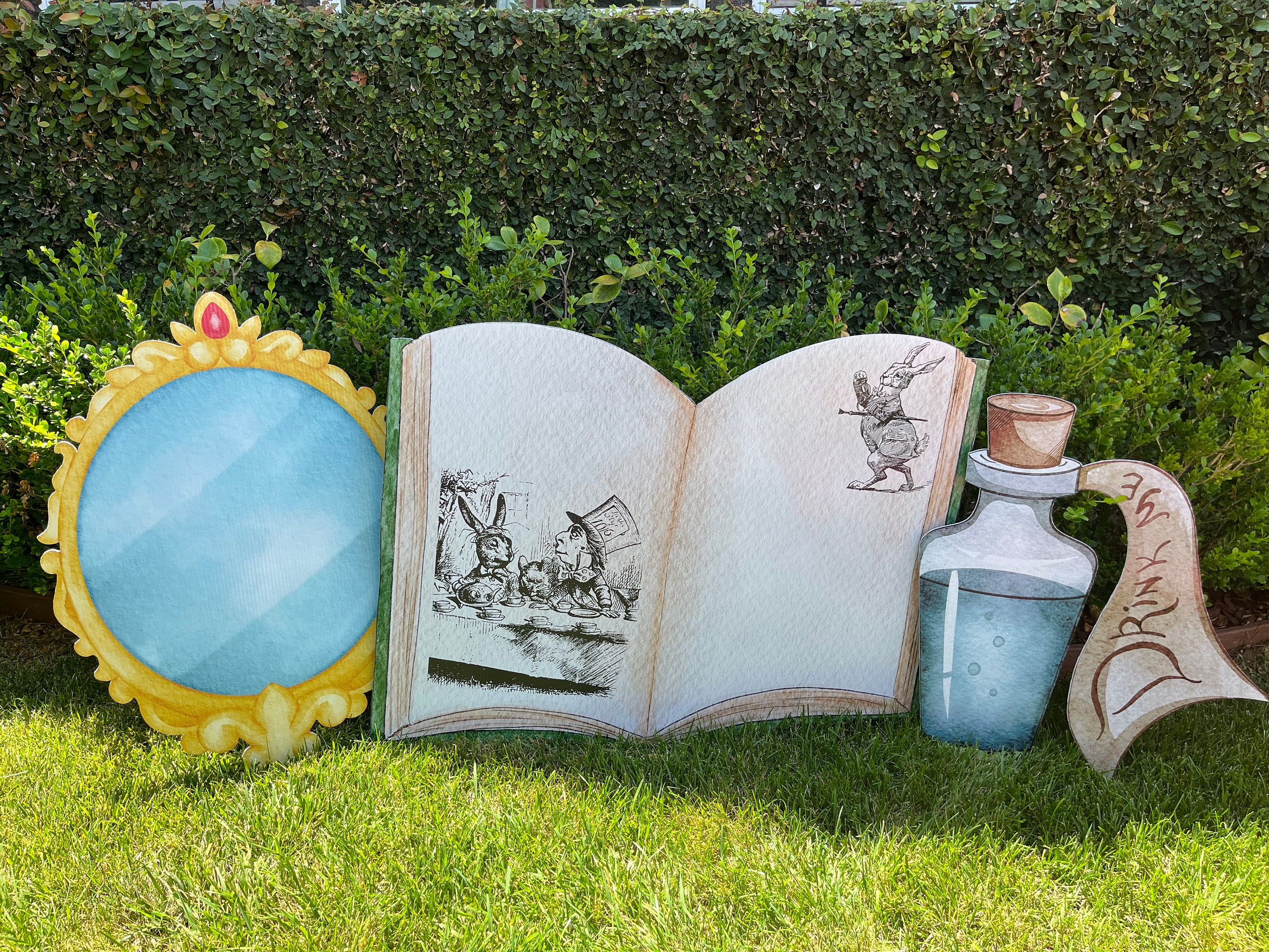 Tea Party - Classic Alice in Wonderland - Looking Glass Mirror ...