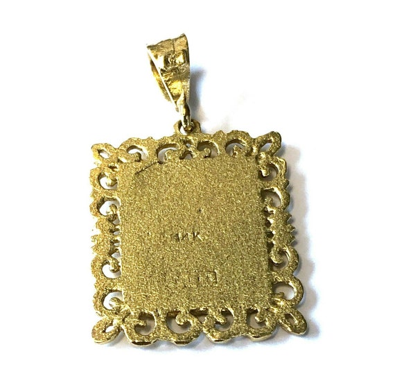 14K Yellow Gold Letter V Monogram Fancy Embossed Char… - Gem