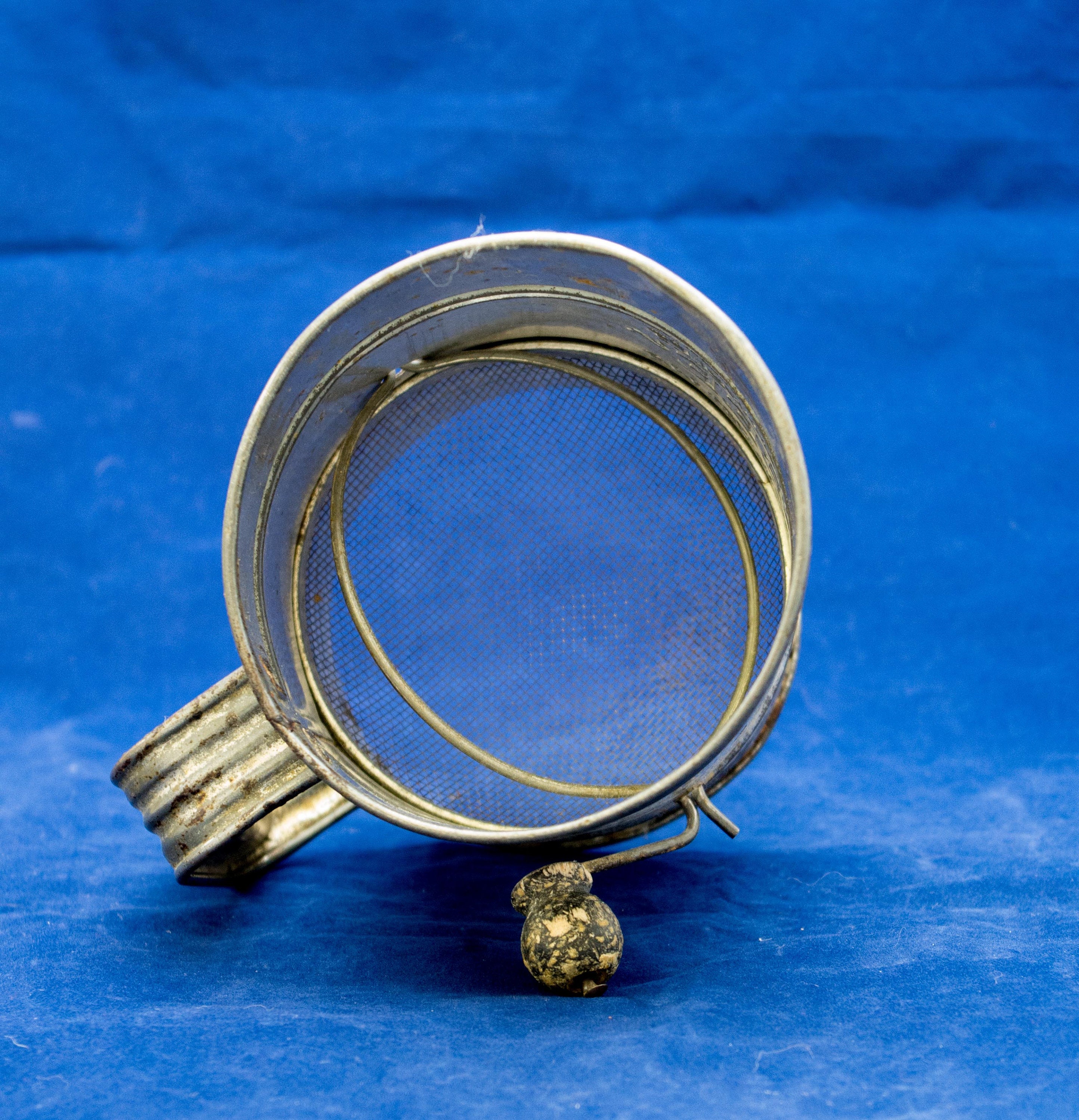 Bromwell's Bee Sifter Smaller Version of the Classic - Etsy