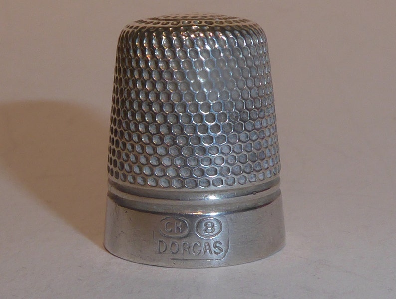 No.8 Charles Horner Dorcas Sterling Silver English Thimble - Etsy UK