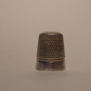 No.8 Charles Horner Dorcas Sterling Silver English Thimble - Etsy UK