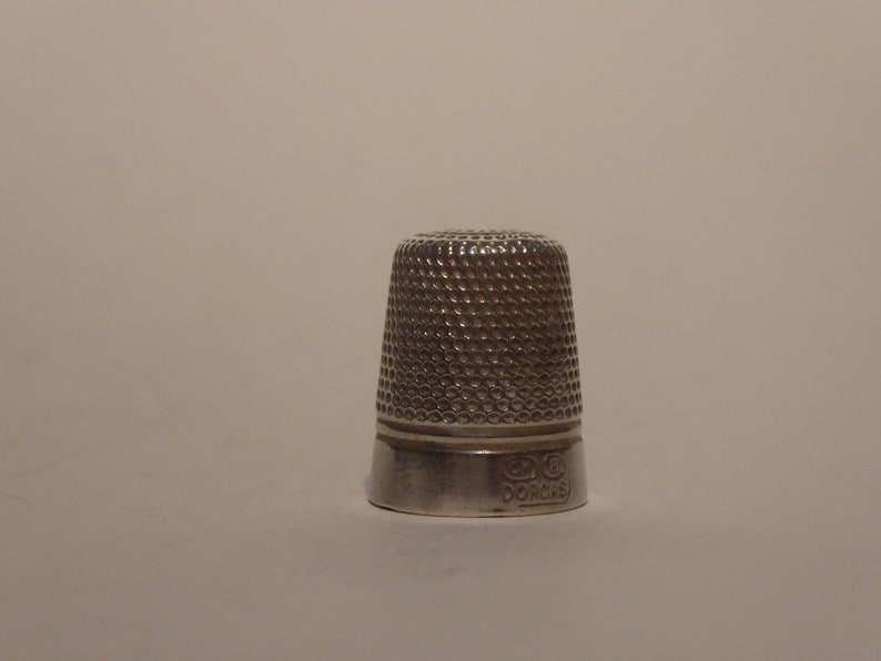 No.8 Charles Horner Dorcas Sterling Silver English Thimble - Etsy UK