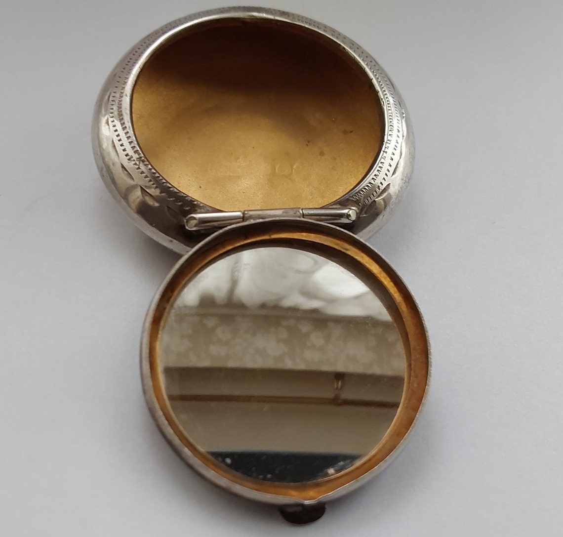 1918 Sterling Silver Compact With Mirror, by Henry Williamson Ltd - Etsy