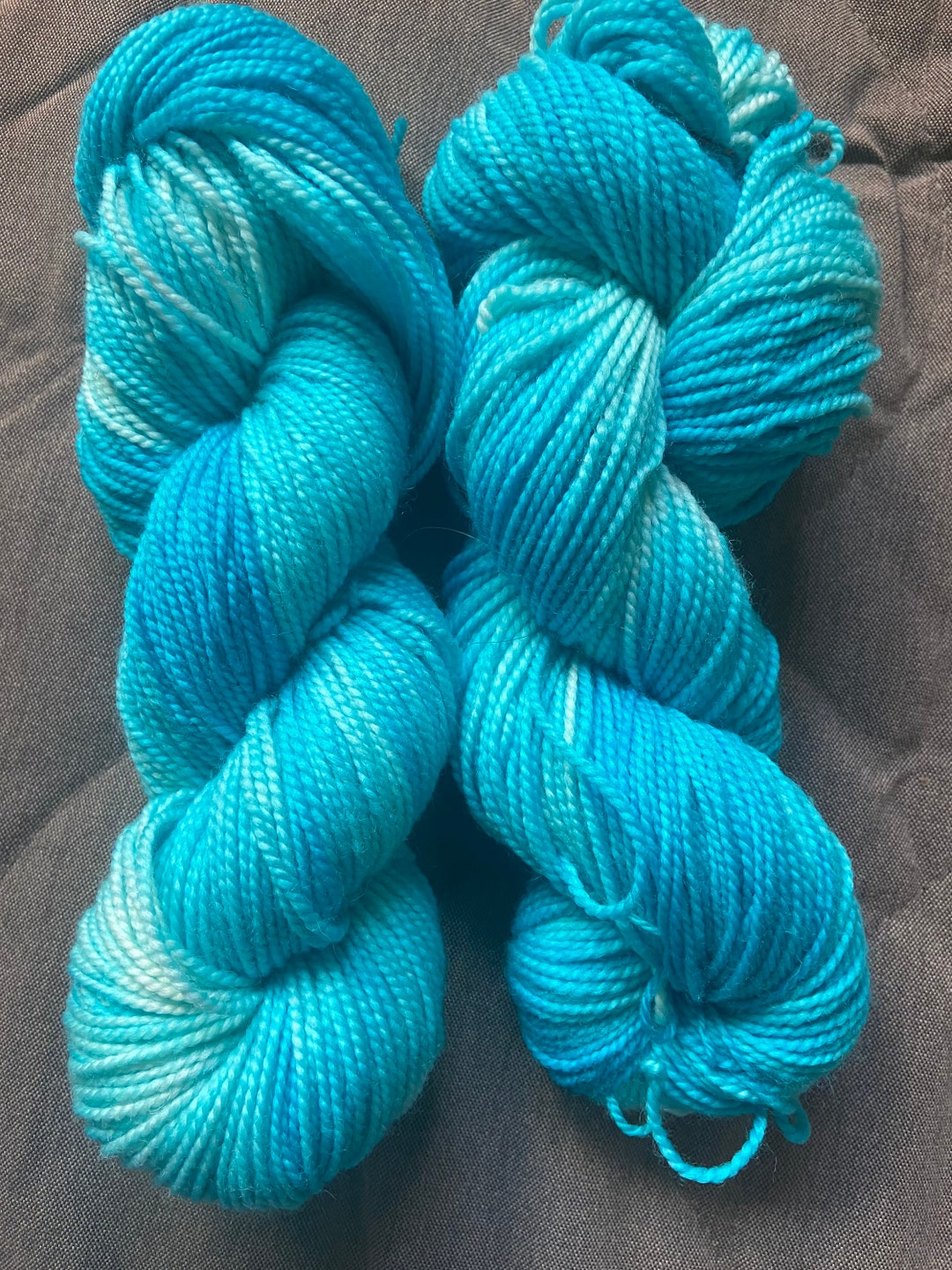 Handdyed Yarn in the Color Morioh Cho Radio - Etsy