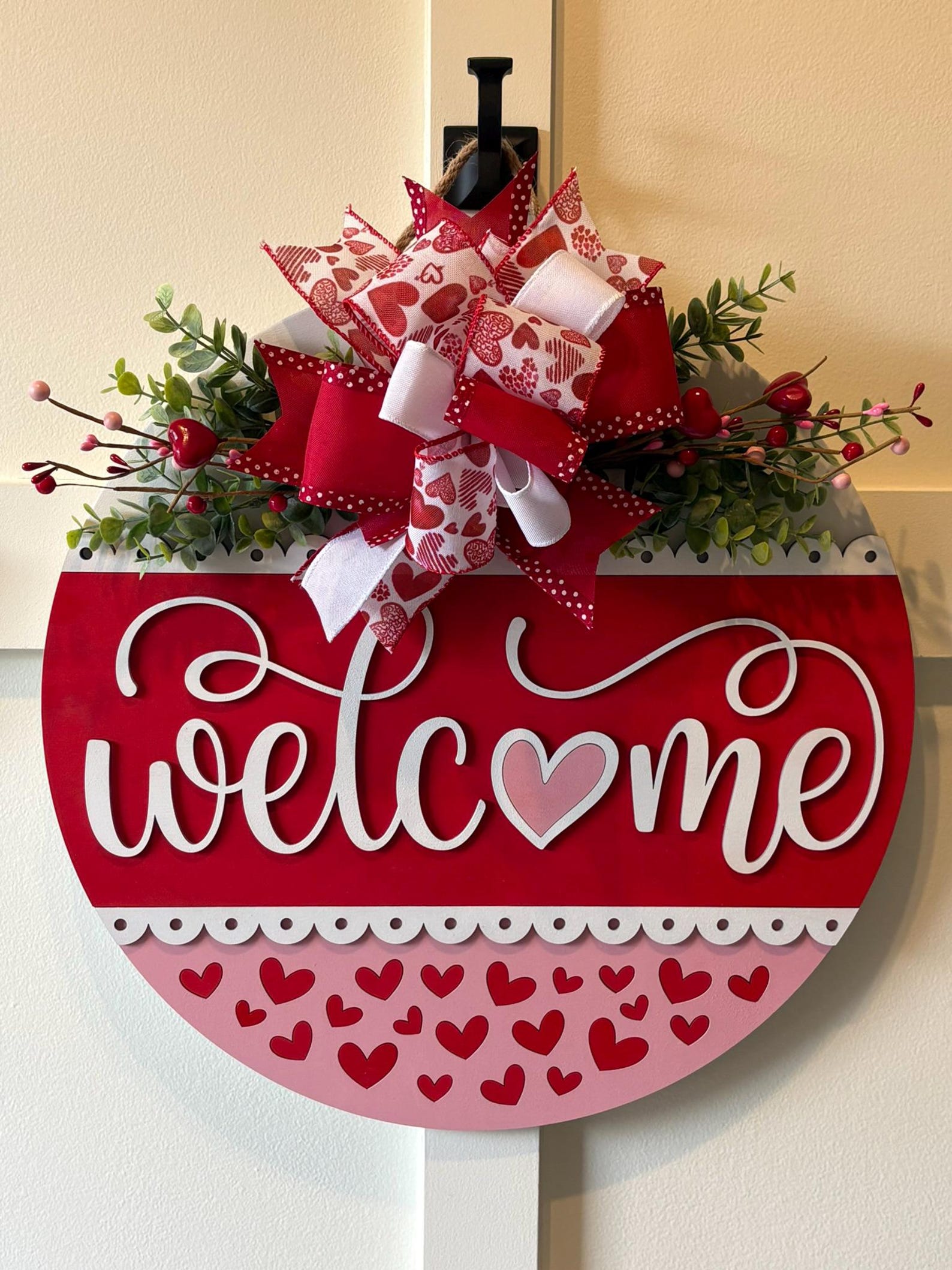 Valentine's Day Welcome Door Hanger – Romantic Heart Welcome Sign With ...