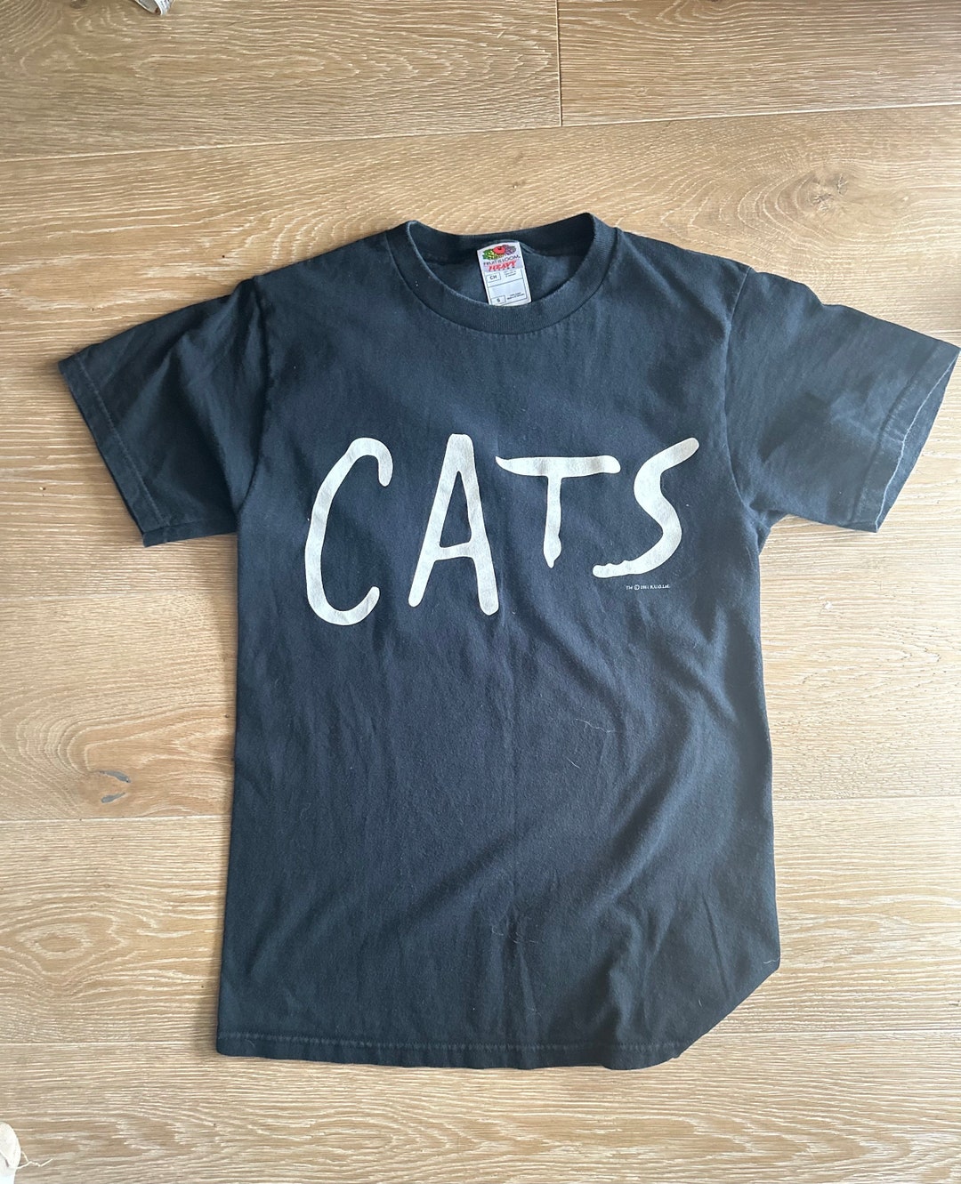 Vintage 1981 Cats the Musical T-shirt by Andrew Lloyd Webber 80's Rare ...
