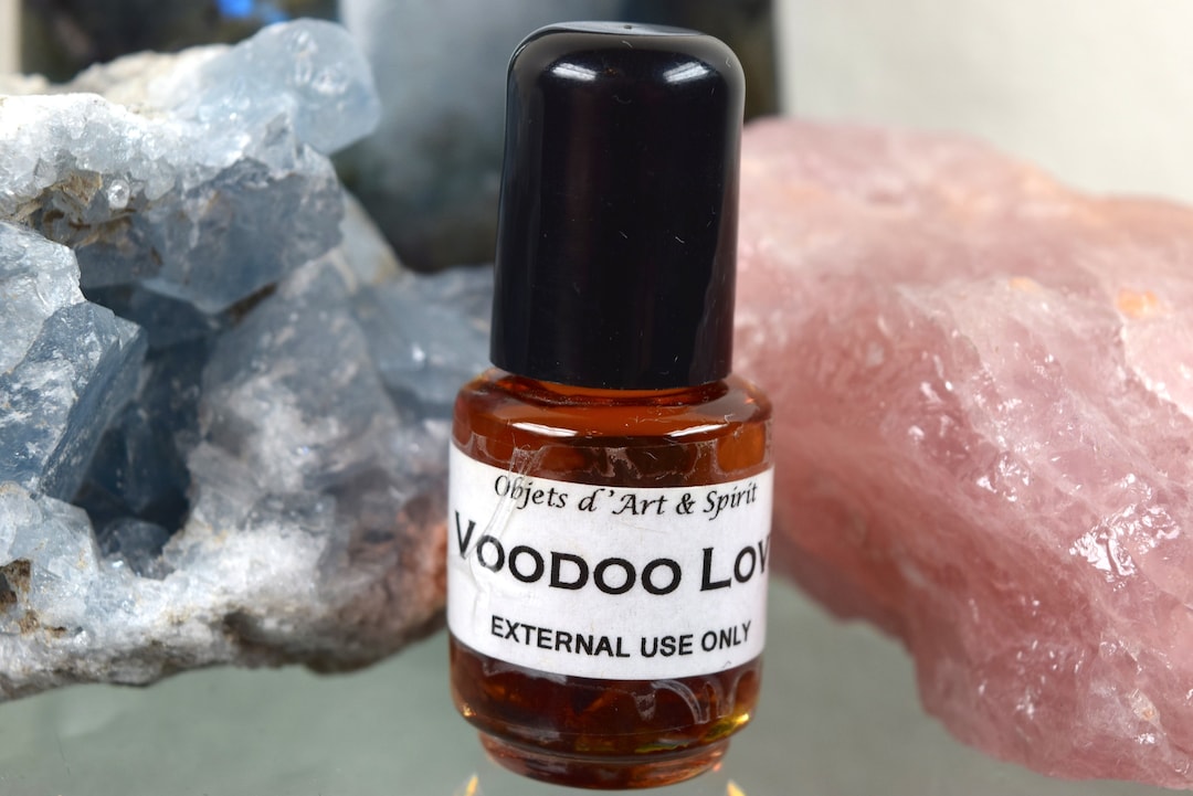 VOODOO LOVE OIL Full/new Moon-handblended-herbal Oil-all Natural-spell ...