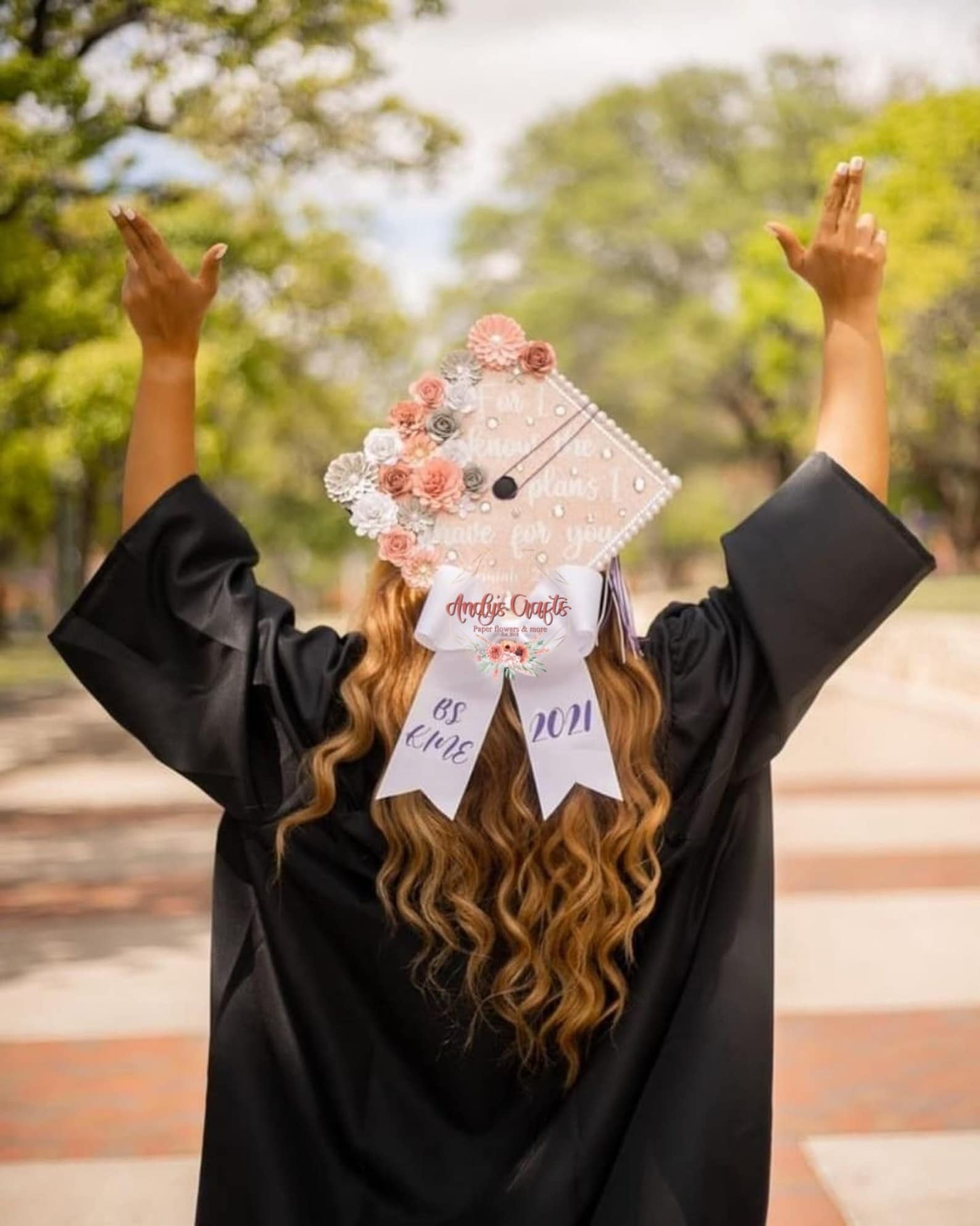 Custom Graduation Cap with BOW & BLING 3D Paper flowers - Etsy España