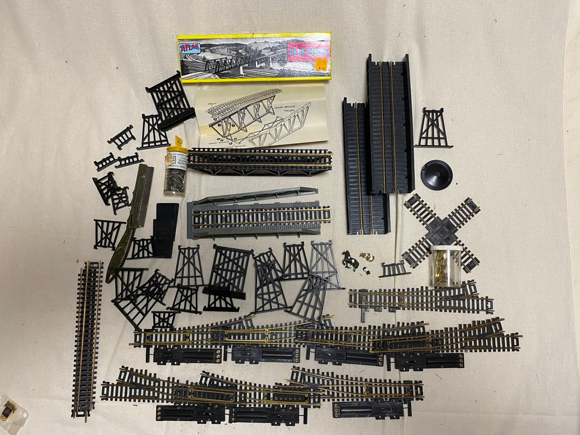 Massive HO Train Set Including Bachmann Union Pacific Locomotive ...