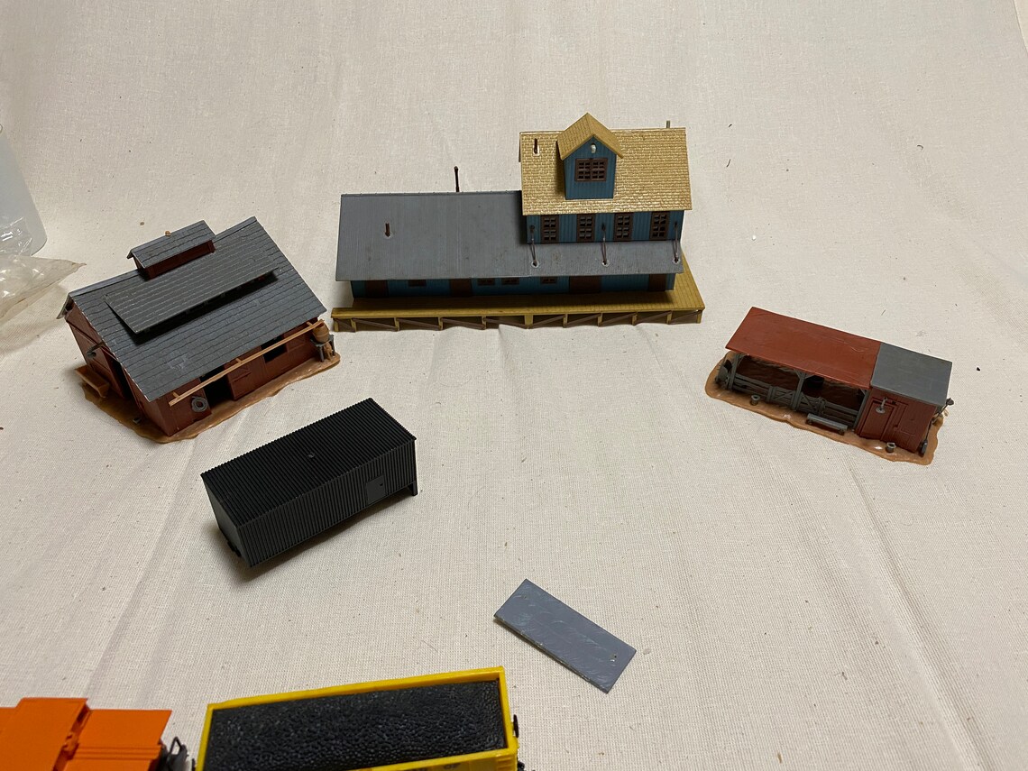 Massive HO Train Set Including Bachmann Union Pacific Locomotive ...