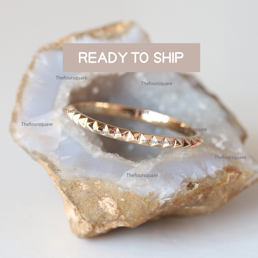 14k Gold Pyramid Eternity Ring, Plain Gold Ring, Gold Spike Ring, Gold ...