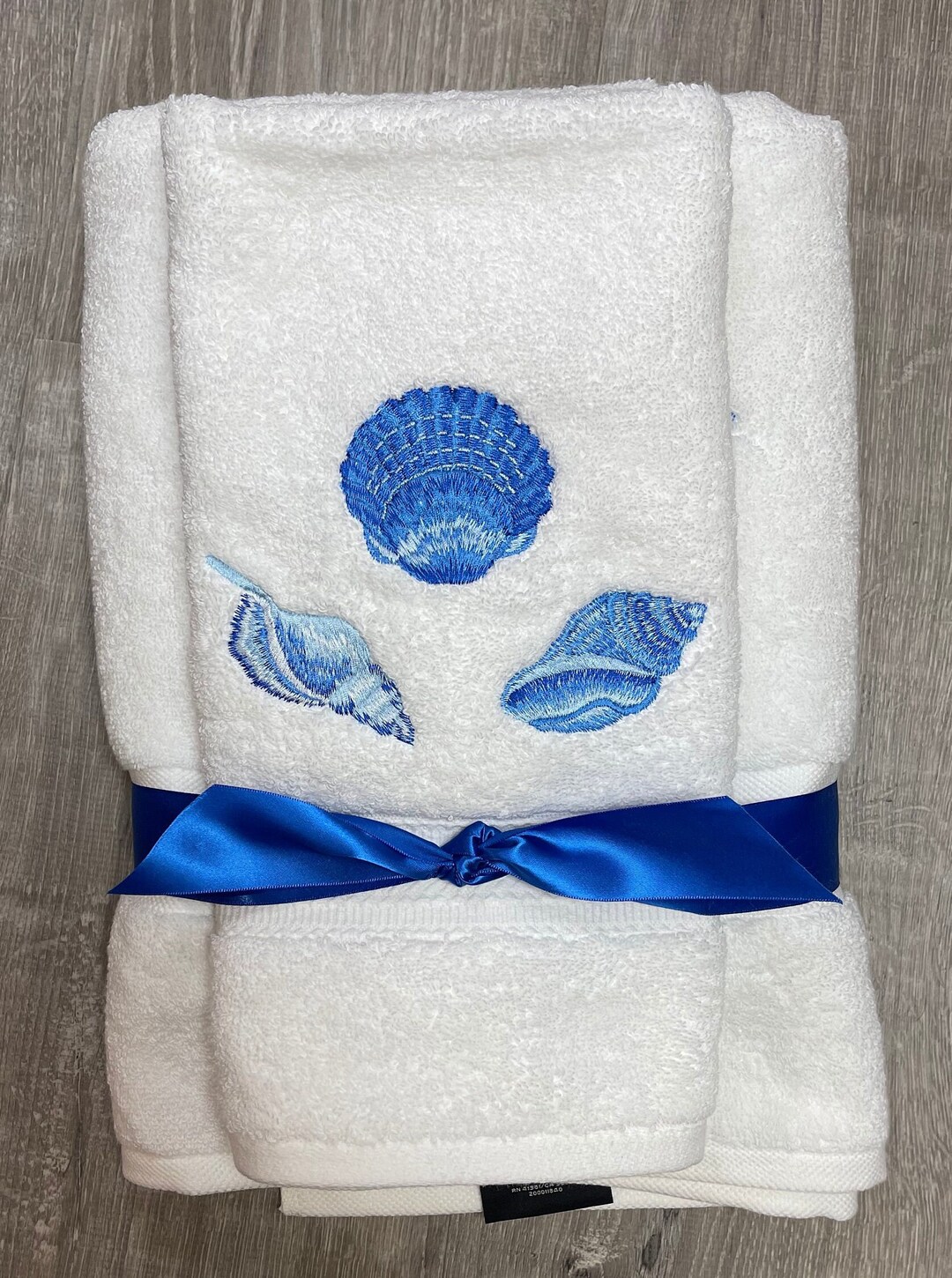 Seashell Bath Towels and Hand Towels - Etsy