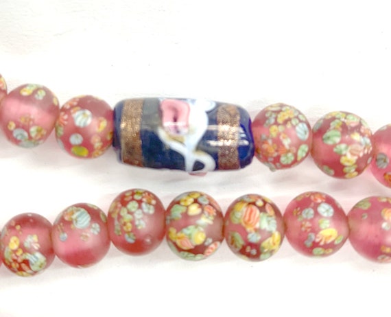 Victorian Period Glass Silkie flower bead necklace Ve… - Gem